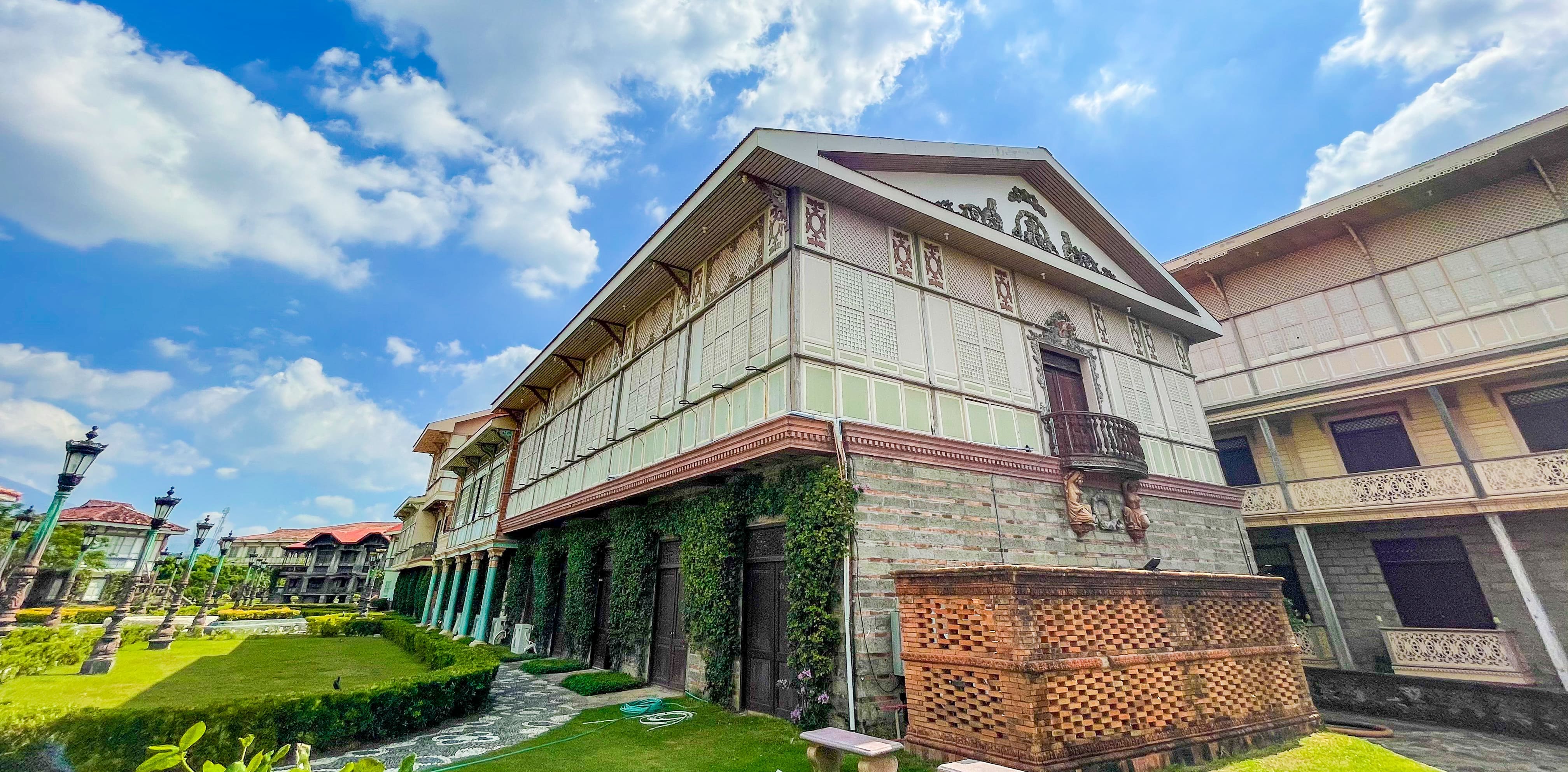 Las Casas Filipinas de Acuzar | Hotel Beach Resort | Bagac, Bataan